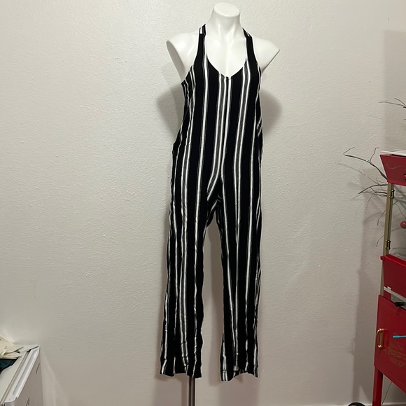 wild fable | Pants & Jumpsuits | Wild Fable Black White Striped Pants ...
